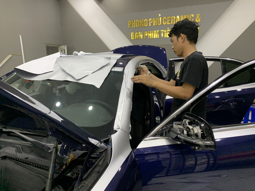 Dán Decan Đổi Màu Xe Tại Long Biên